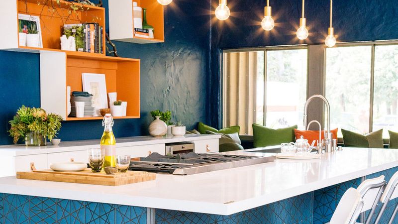 Kitchen Decor with Color - Sunset Magazine