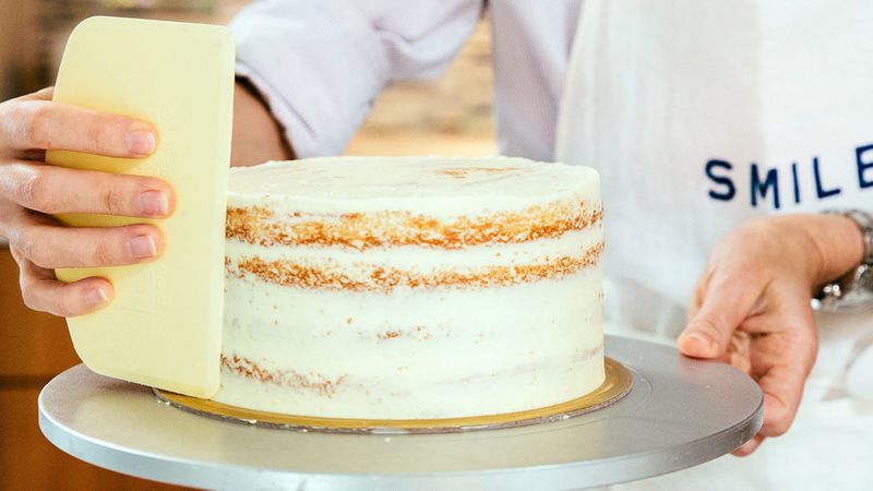 How to Frost a Cake - Sunset Magazine