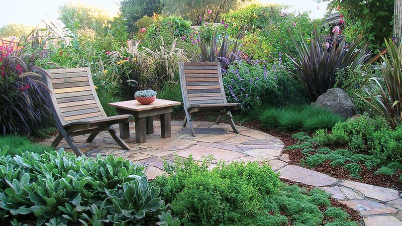 5 Round Patio Ideas - Sunset Magazine
